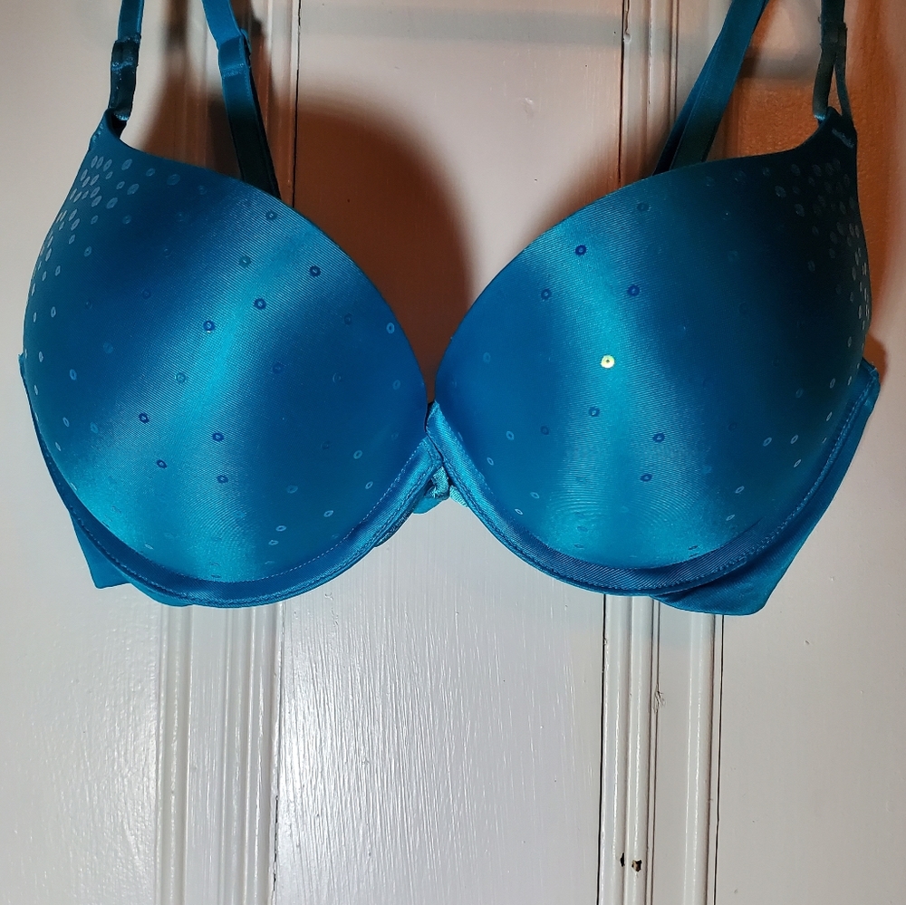 Victoria's Secret Miraculous Plunge Padded Bra - Gem